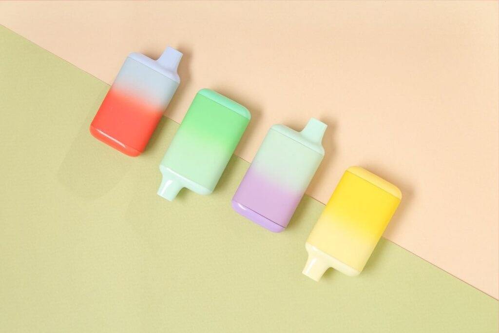 Does Geek Bar Have THC: Ingredients and Effects